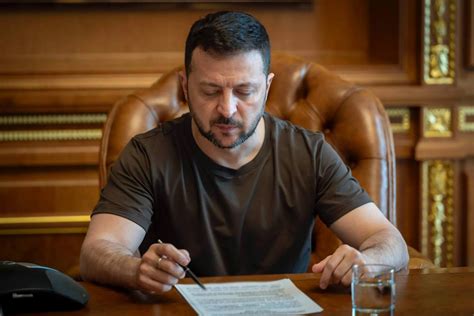 Europe 1 Запад хочет убедить Зеленского начать переговоры с Россией