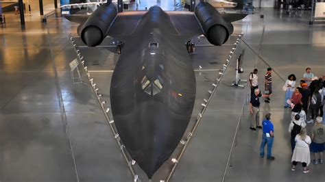 The Sr 71 Blackbird Literally Disintegrated Around Its Crew At Mach 3 2
