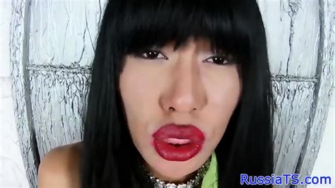 Sensual Russian Tranny Jerking Her Cock Eporner