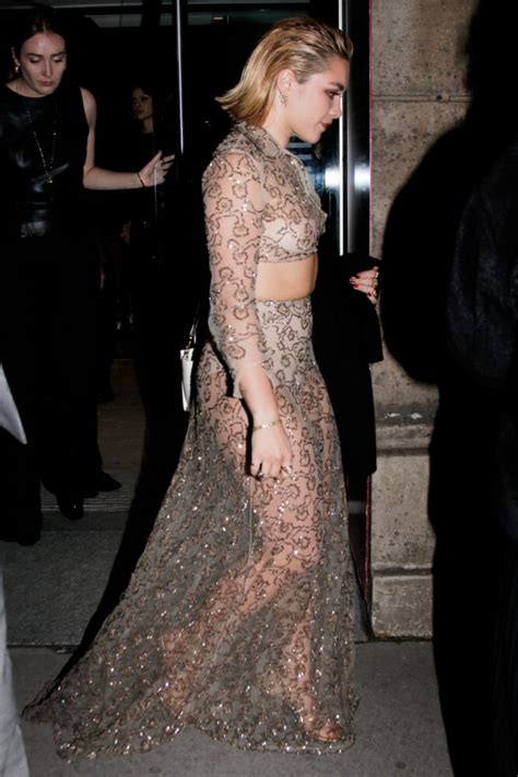 Florence Pugh Shows Braless Boobs And Nipples At Valentino Dinner In