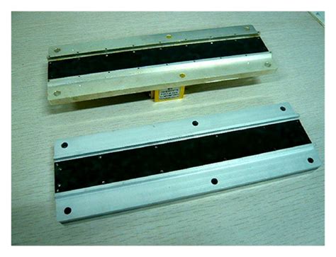 Ka Band Monopulse Circular Polarized Dielectric Complex Waveguide Slot Download Scientific