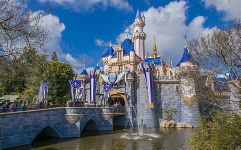Sleeping Beauty S Castle At Disneyland