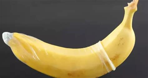 سکس دهانی اورال سکس چیست؟ معایب، مزایا