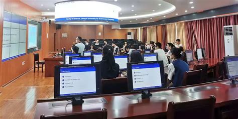 99精品国产综合久久久久五月天 AV无码天堂人妻一区二区三区 AV漫画羞羞漫画在线入口 av熟女乱一区二区三区四区