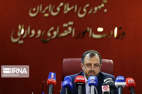 دستور وزیر اقتصاد برای پذیرش ضمانت‌نامه‌های صندوق‌های پژوهش و فناوری ایرنا