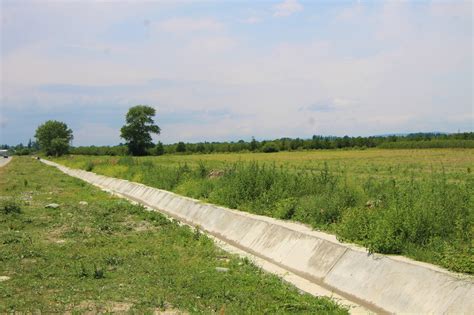 შიდა ქართლში სამელიორაციო ინფრასტრუქტურის მოწესრიგება გრძელდება Kvira Ge