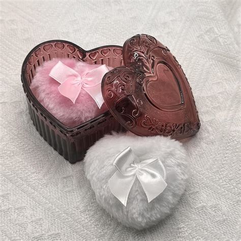 Body Powder Puff And Container Glass Heart Dusting Powder Container