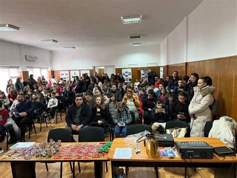 Награждаване на ученици от математически състезания