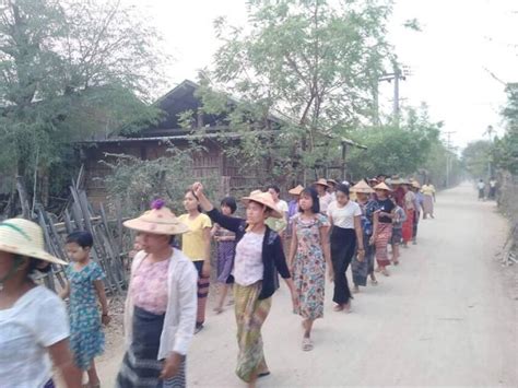 ယင်းမာပင် မြောက်ခြမ်း ကျေးရွာများ သပိတ် စစ်ကြောင်းက ဖက်ဆစ် စစ်တပ် တော်လ