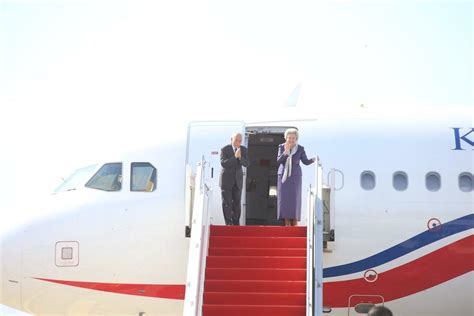 ព្រឹកនេះ ព្រះករុណា ព្រះមហាក្សត្រ និងសម្តេចព្រះមហាក្សត្រី