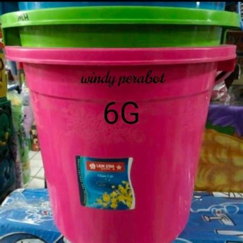 Promo Ember Plastik Ember Lion Star Lux Gagang Kawat Ukuran 6 Galon Diskon 33 Di Seller