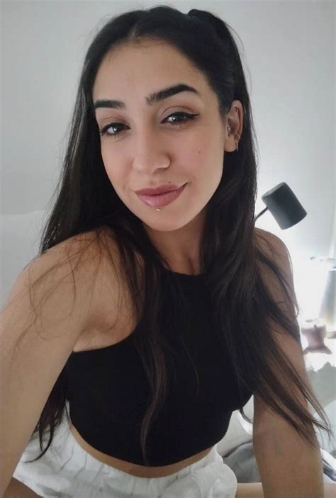 Would You Date Me