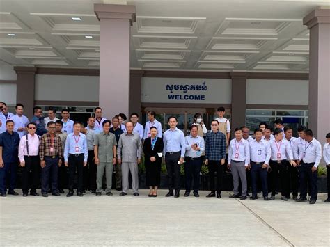 លោក ឃួង ស្រេង និងមន្ដ្រីជាន់ខ្ពស់ក្រសួងសុខាភិបាល ចុះពិនិត្យ ពន្លឿន ការងារសាងសង់ មន្ទីរពេទ្យជាតិ