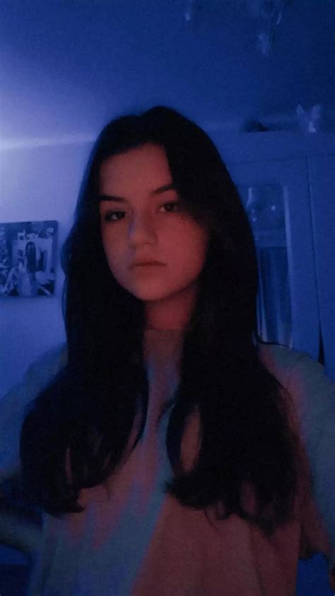 Фото девушки для фейка ️