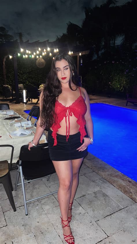 Lauren Jauregui S Feet