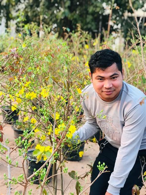 ឯកឧត្តមបណ្ឌិត ម៉ៅ ហាវណ្ណាល់ រដ្ឋមន្ត្រីទទួលបន្ទុករដ្ឋលេខាធិការដ្ឋានអាកាសចរណ៍ស៊ីវិលបនិងលោកជំទាវ