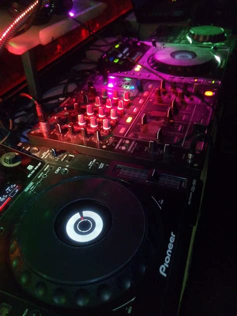 52mix舞曲音乐网免费dj舞曲下载dj舞曲夜场信息dj技术交流52mix每日高音质dj舞曲更新