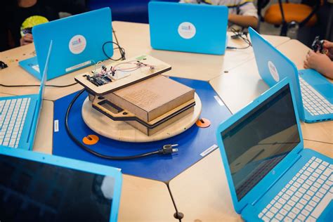 Why You Should Learn To Code And Our 3 Favourite Apps To Explore At Home Stem Minds