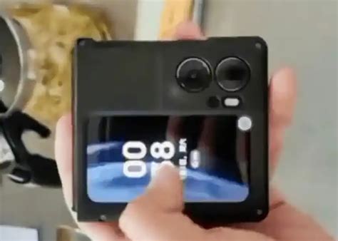 Leaked Prototype Of Alleged OPPO Find N Flip Appears Online Lowyat NET