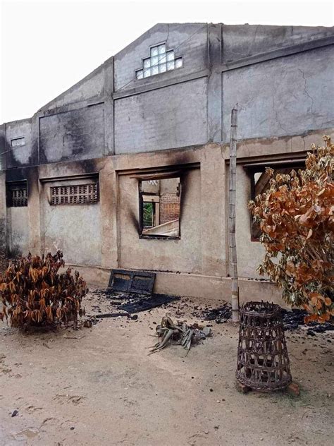 ကေအဲန်ယူ တပ်မဟာ ၃ နယ်မြေရှိ နေအိမ် ၁၀၀ ကျော်မီးရှို့ခံရ သံလွင်ခက်