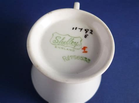 Shelley Mode Coral Red Block Pattern 11792 Jug C1930 Sold