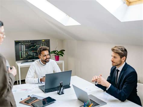 Top Tips For Growing A Linkedin Audience Effectively 🚀 Risekarma