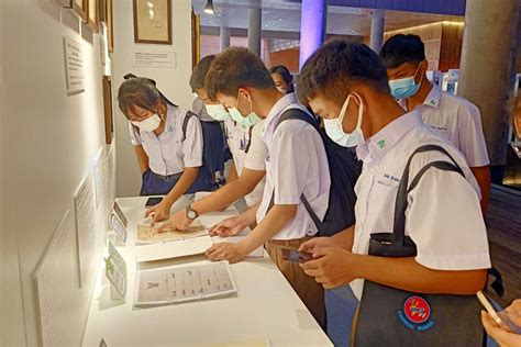 ภาพเยี่ยมชมนิทรรศการ