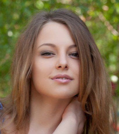 The Glamour Of The Young Women Model Nikia