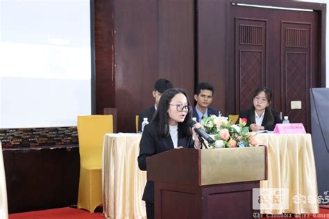 គម្រោងទស្សនៈយុវជន ស្វែងរកយុវជនប្រកួតជជែកពីបញ្ហាស្រ្តី សុីសុីថាមស៍