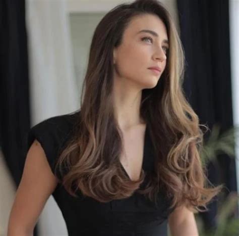 Ceren Benderlioğlu Biography Height And Life Story Super Stars Bio