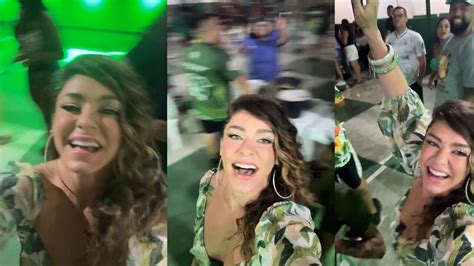 Vídeo Fabíola De Andrade Posta Vídeo Na Quadra Da Mocidade Famosos
