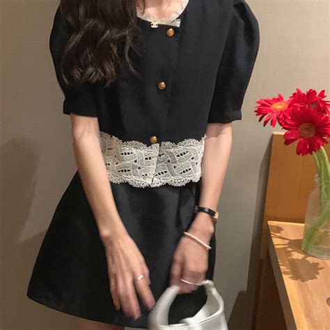 여름신상하객룩투피스세트 블랙 정장세트 벌룬퍼프 레이스 반팔자켓 미니스커트 투피스셋업 하이웨스트 A라인 벌룬치마 세미오피스 캐주얼정장 결혼식 하객코디 셋업 20대