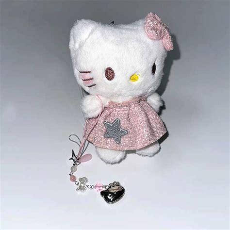 키치피치펀치 [한정수량 단독상품 Y2k 희귀템] 키티 메탈 비즈 스파크 리본 키링 구슬 핸드폰줄 열쇠고리 아이폰 갤럭시 에어팟 버즈 스트랩 하라주쿠 갸루