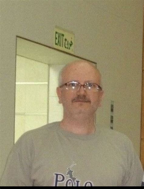 دوست عزیزم استاد گرانقدرم افشین عزیز از میان ما رفت و به رحمت الهی پیوست کسی که هیچگاه لبخند از