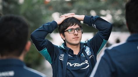 Cblol Por Toxicidade Nas Filas Ranqueadas Vash é Multado E Tem Conta