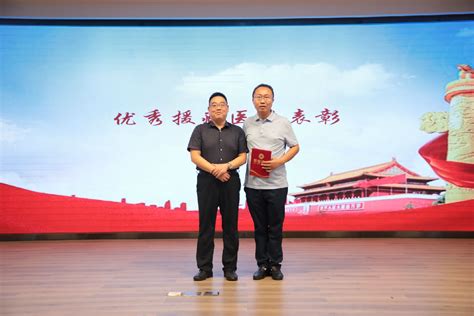 重庆大学附属肿瘤医院召开2019年中国医师节庆祝表彰大会 科室动态 医务部 科室导航 重庆大学附属肿瘤医院 重庆市肿瘤研究所 重庆市肿瘤医院