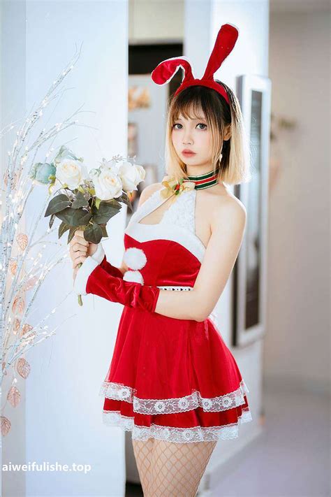 洛桑w伊梓 网袜丝带兔兔 46P4V 423MB 艾薇福利社 丝袜写真 美女美图