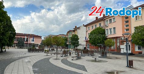 Емилия Dj Дамян… на сцената в Крумовград за панаира „Сеид Баба“