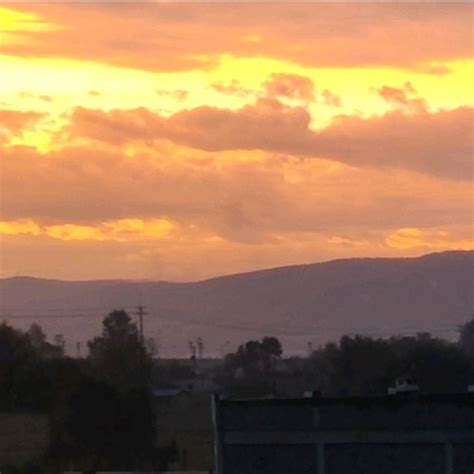 四川中译云文化：重庆8d魔幻之旅，洪崖洞夜景与美食 山城 城市 地道