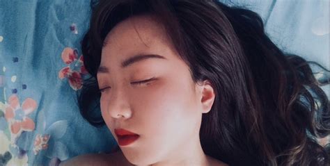 雨哥 On Twitter 够骚但是操她的时候不给拍照，内射后太累直接带妆睡了 Z3exlikzeh Twitter