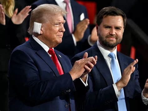 ВИДЕО Дональд Трампыг албан ёсоор АНУ ын Ерөнхийлөгчийн сонгуульд нэр дэвшигчээр зарлалаа Isee Mn