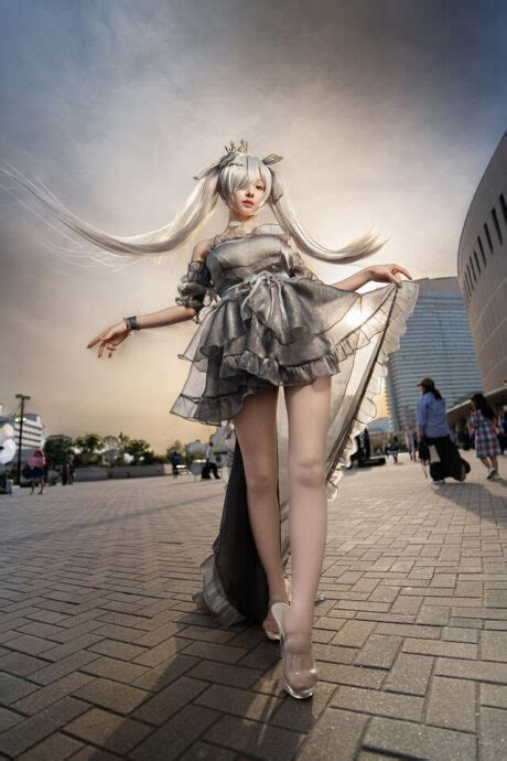 胜利女神妮姬cos：月海つくね演绎优雅性感的战神版灰姑娘 图趣阁