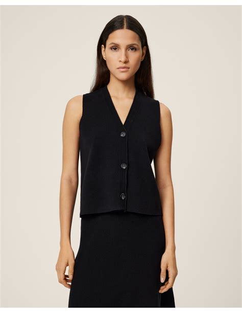 Ginnette East Vest Black