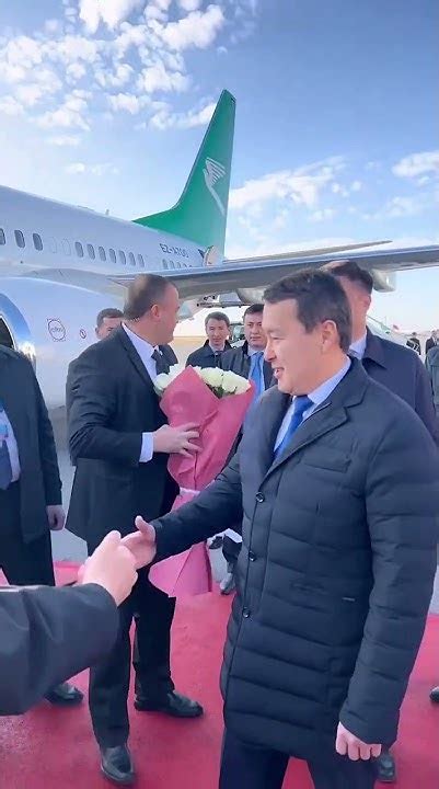 Президент Туркменистана Сердар Бердымухамедов прибыл в Астану Youtube