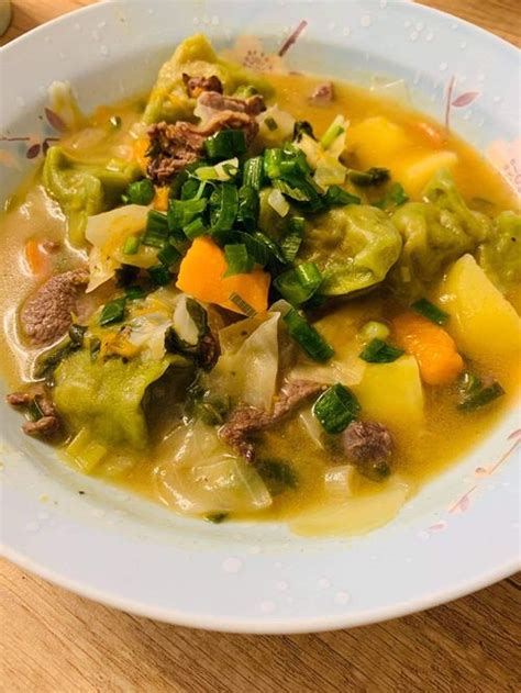 Хоолны бэлдэц Cloversfoods