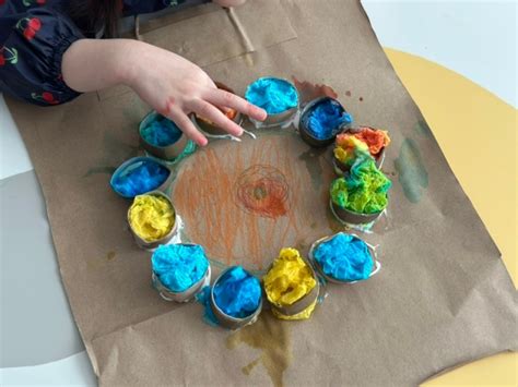 엄마표 미술놀이 휴지심 재활용 꽃만들기 색혼합 물감놀이 네이버 블로그