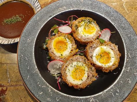 제주 다이닝 느루온穩 금일 모둠 숙성회 구성 빵빵 합니다 광어 참돔 고등어 전갱이 돌문어 연어 참다랑어아카미 찐전복 가리비관자 딱새우 10종이며 숙성회와 후토마끼에