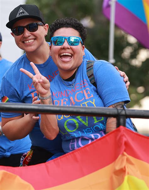 Pictures Orlando Come Out With Pride Parade Orlando Sentinel