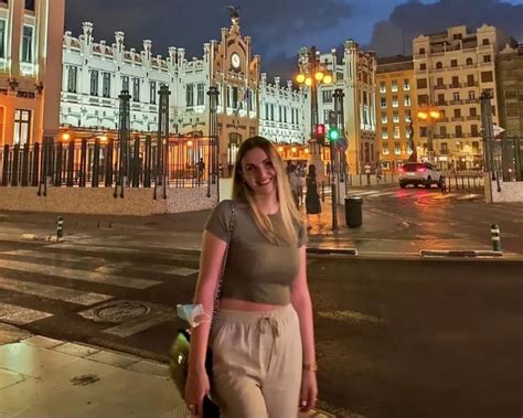 Jordan Burton R Reactgirlsofyt