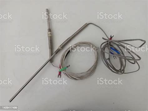 Termokopel Foto Stok Unduh Gambar Sekarang Termokopel Sensor Objek Buatan Suhu Istock